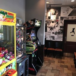 HOME RUN INN PIZZA - Updated October 2025 - 96 Photos & 322 Reviews ...