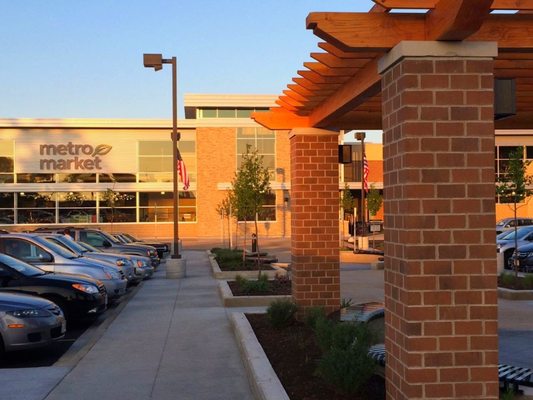 METRO MARKET - Updated July 2025 - 32 Photos & 70 Reviews - 6010 ...