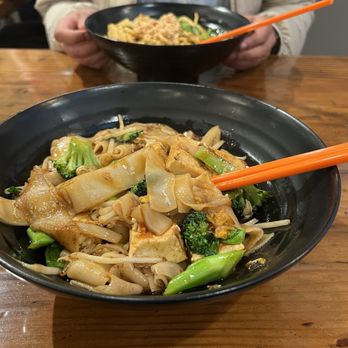 TOSS NOODLE BAR - Updated May 2024 - 1229 Photos & 1316 Reviews - 2272 ...