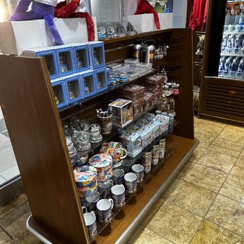 SHELLIS NEWS - Updated December 2025 - 22 Photos - S Terminal Pkwy ...