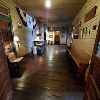 MADISON DRY GOODS AND DRY GOODS COUNTRY STORE - Updated January 2026 ...