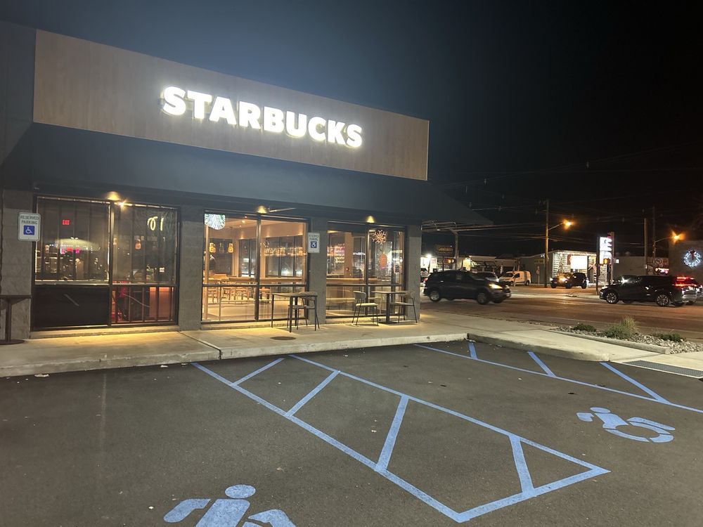 STARBUCKS - Updated October 2025 - 12 Photos - 168 Atlantic Ave ...