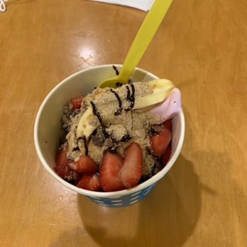 YOLOBERRY YOGURT - 180 Photos & 355 Reviews - 316 C St, Davis ...