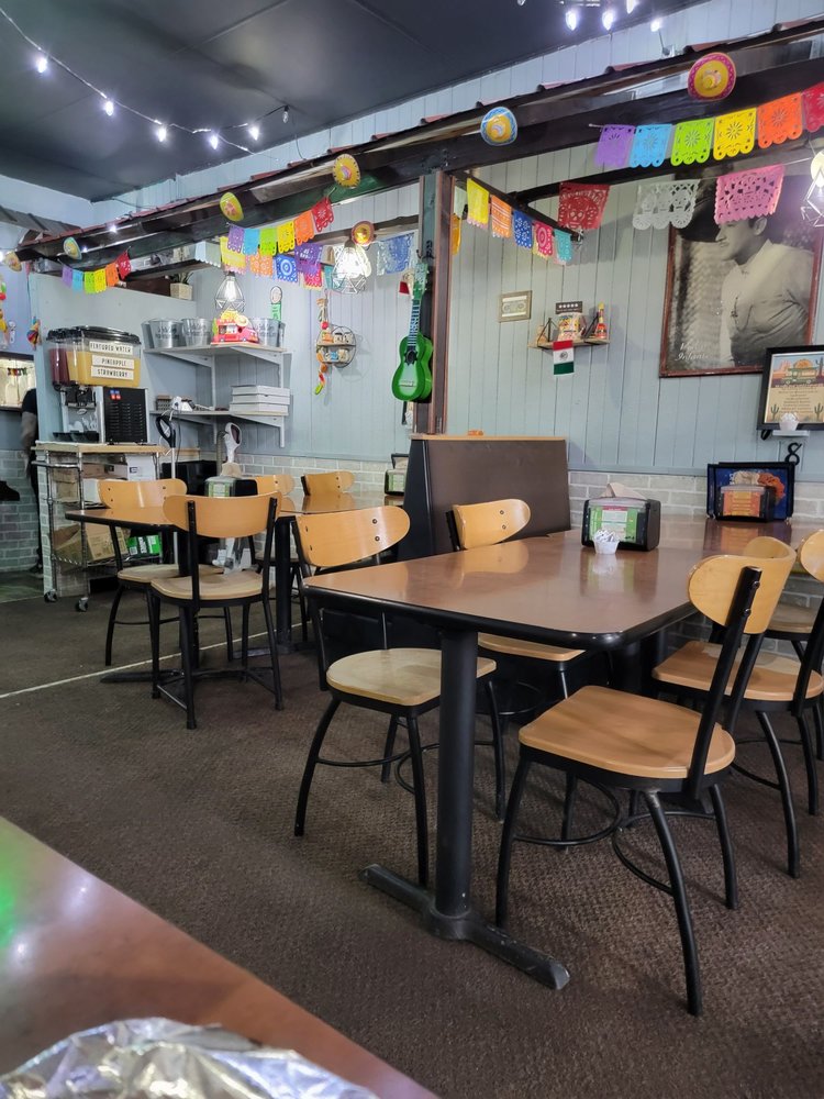 LA PARILLA CALIENTE - Updated October 2025 - 119 W Plymouth St, Bremen ...