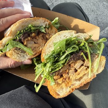 ROLI ROTI GOURMET ROTISSERIE - Updated March 2025 - 2011 Photos & 1632 ...