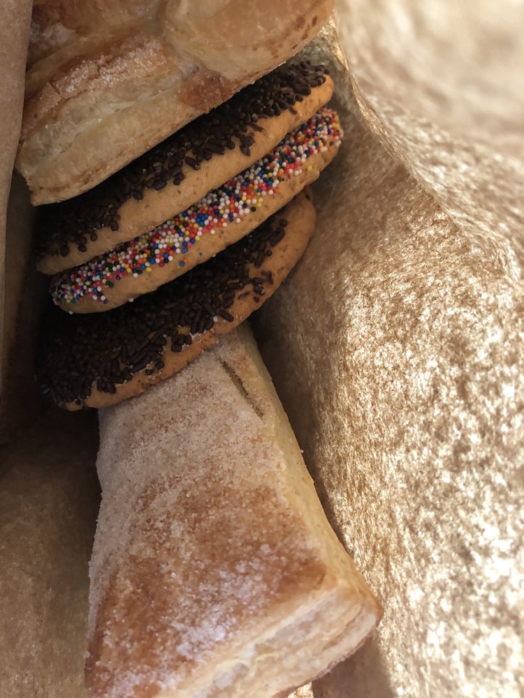 PANADERIA LA REAL - 16 Photos & 11 Reviews - 1529 Lisenby Ave, Panama ...