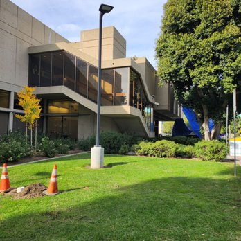 GLENDALE CENTRAL LIBRARY - Updated November 2025 - 234 Photos & 153 ...