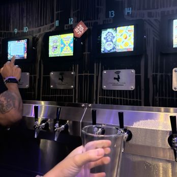 CIRCUIT SOCIAL - Updated December 2025 - 285 Photos & 142 Reviews - 258 ...