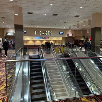 AMC RIVER EAST 21 - Updated January 2026 - 340 Photos & 688 Reviews ...