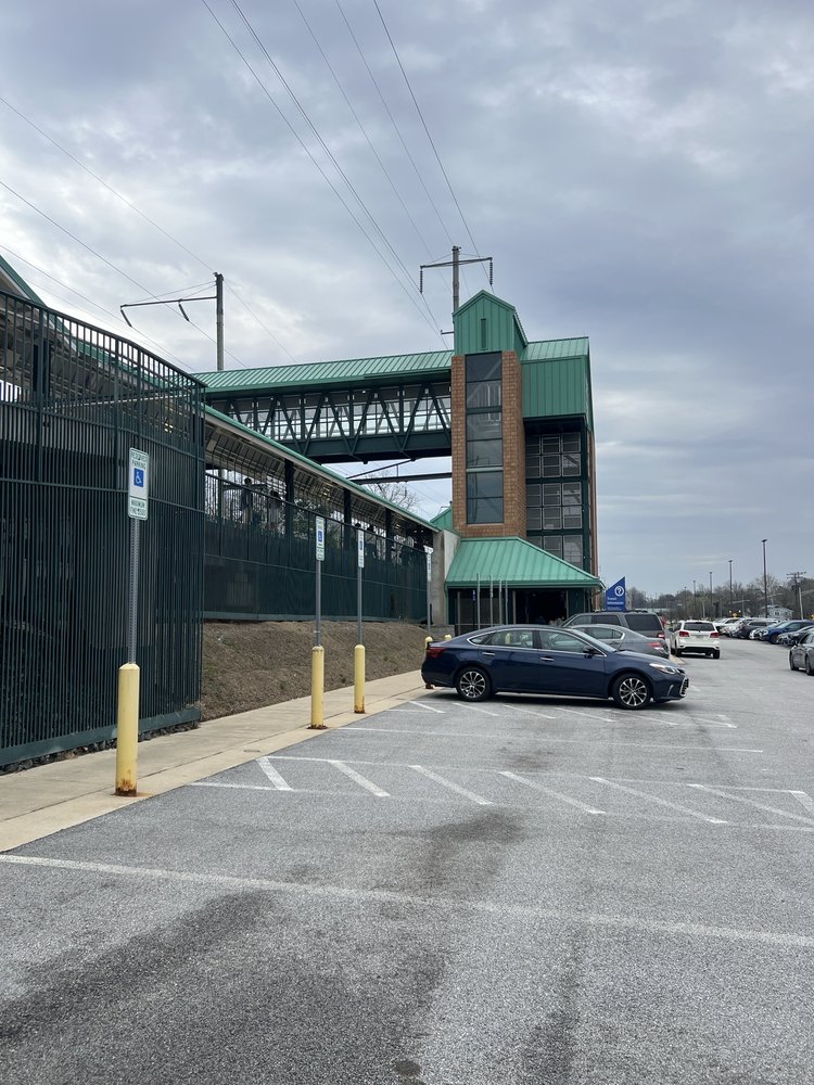 HALETHORPE MARC STATION - Updated December 2025 - 12 Photos & 10 ...