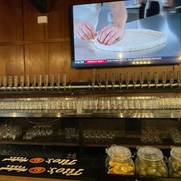 REUNION HALL - Updated July 2025 - 61 Photos & 51 Reviews - 206 Haddon ...