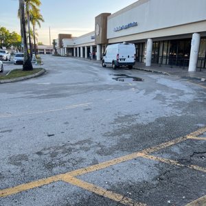 FLORIDA HIGHWAY SAFETY AND MOTOR VEHICLES - Updated June 2025 - 19 ...