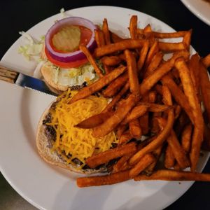 RIVERSHACK - Updated January 2025 - 22 Photos - 401 Williams Blvd ...