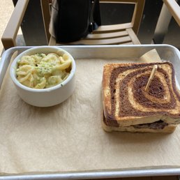 MAPLE LANDING - 466 Photos & 425 Reviews - 5855 Maple Ave, Dallas ...