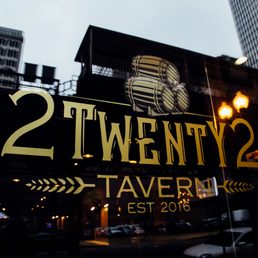 2TWENTY2 TAVERN - Updated July 2025 - 174 Photos & 186 Reviews - 222 S ...