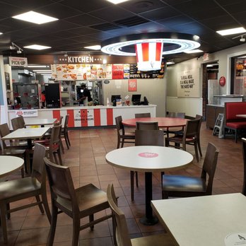 KFC - Updated September 2025 - 420 N Harlem Ave, Freeport, Illinois ...