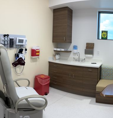 PRIORITY HEALTH GROUP - Updated January 2026 - 91 Reviews - 3425 Cliff ...