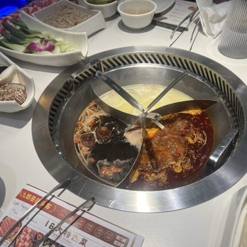QIAO LIN HOTPOT - CHICAGO DOWNTOWN - Updated May 2025 - 267 Photos ...