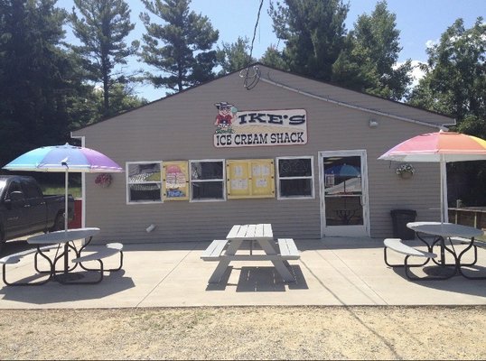 IKE’S ICE CREAM SHACK - Updated October 2025 - 119 W Lake St, Crystal ...