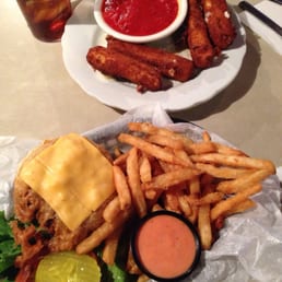 TUNE INN - Updated October 2025 - 362 Photos & 569 Reviews - 331 ...