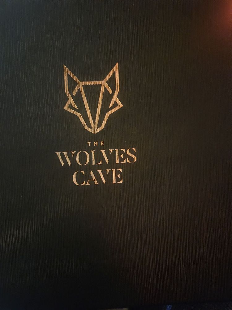 THE WOLVES CAVE - Updated October 2024 - Rambla dels Caputxins 73 ...