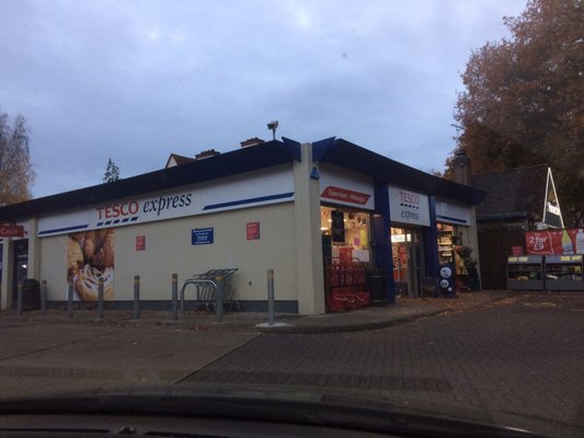 TESCO - 77 Old Woking Road, West Byfleet, Surrey, United Kingdom ...