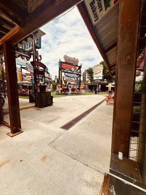 SIGN BAR in 9909 Fm 969, Austin, Texas - Updated October 2024 - 354 ...