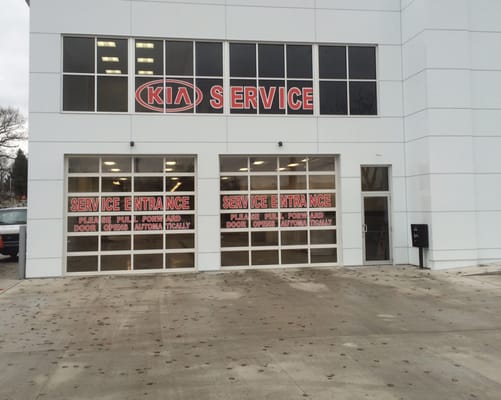 VANDEVERE KIA - Updated December 2025 - 27 Photos & 105 Reviews - 328 W ...