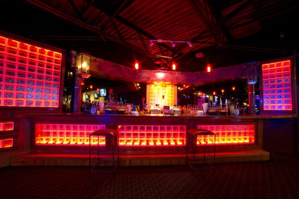 CLUB VANDOME - Updated November 2025 - 14 Photos & 17 Reviews - 102 ...