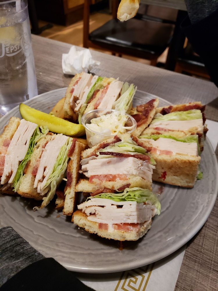 PIZZA CASTLE RESTAURANT - 63 Photos & 59 Reviews - 143 Chase Ave ...