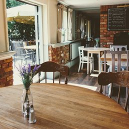 THE WHITE HART - Updated October 2025 - 15 Photos - Ampthill Road ...