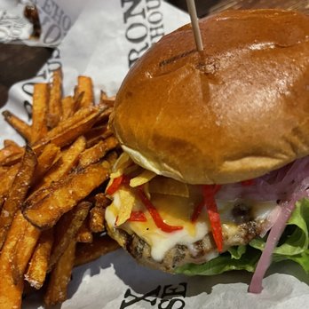 BRONX ALEHOUSE - Updated October 2025 - 971 Photos & 1058 Reviews - 216 ...