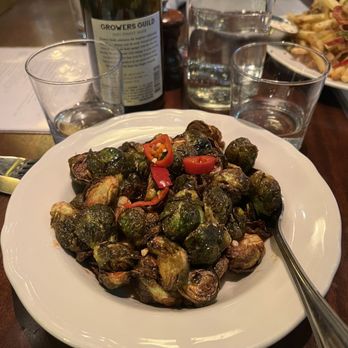 BEATRIX - Updated January 2025 - 3189 Photos & 2602 Reviews - 519 N ...