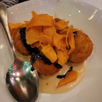 NOVARA RESTAURANT - Updated February 2025 - 484 Photos & 444 Reviews ...