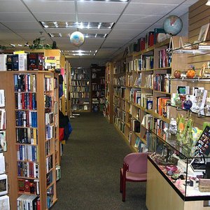 UNIVERSITY OF KENTUCKY BOOKSTORE - Updated December 2025 - 23 Photos ...