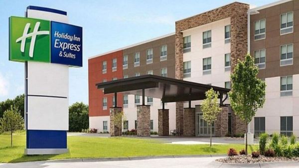 HOLIDAY INN EXPRESS & SUITES PHOENIX DWTN - STATE CAPITOL - Updated ...