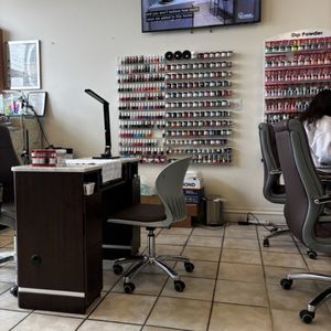 MODEL NAILS - Updated October 2025 - 37 Photos & 70 Reviews - 4977 ...