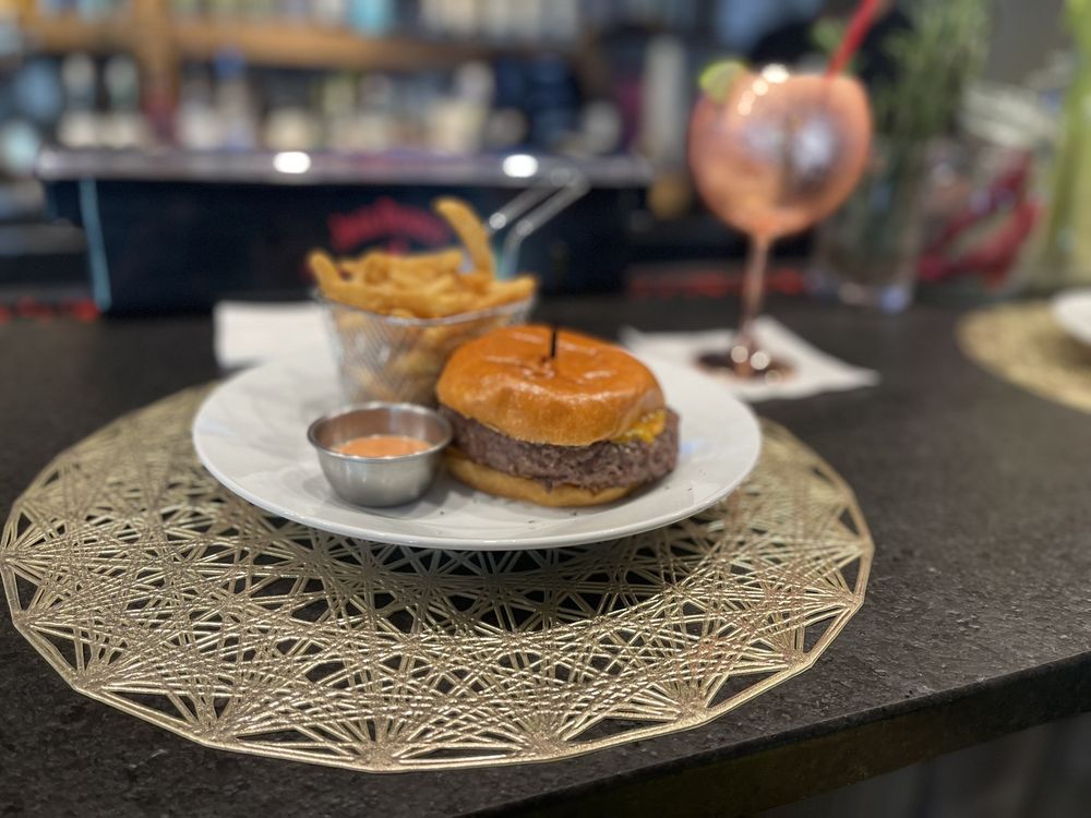 DOUBLE DYME TAVERN - Updated December 2025 - 56 Photos & 19 Reviews ...