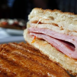 MOM CHAFFE’S CELLARETTE - Updated November 2024 - 52 Photos & 141 ...