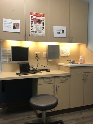 DANIEL SAMADI, MD - Updated December 2025 - 69 Reviews - 10 Forest Ave ...