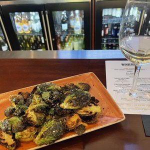 WINBERIE’S RESTAURANT & BAR - 164 Photos & 259 Reviews - 2 Kent Place ...