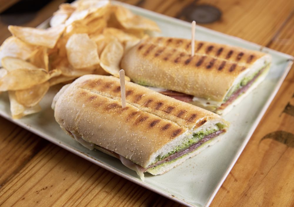 SEPTEMBERS TAPROOM & EATERY - PERRIS - Updated March 2024 - 55 Photos ...