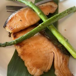 MOONGA ASIAN BISTRO - Updated November 2024 - 531 Photos & 122 Reviews ...