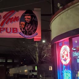 PACIFIC INN PUB - Updated May 2025 - 251 Photos & 444 Reviews - 3501 ...