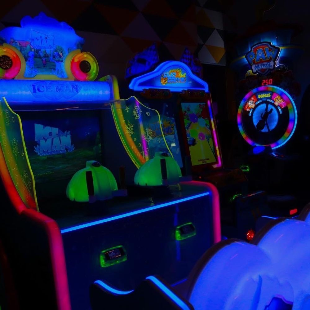 The Best 10 Bowling near Big Al's in Beaverton, OR - Yelp