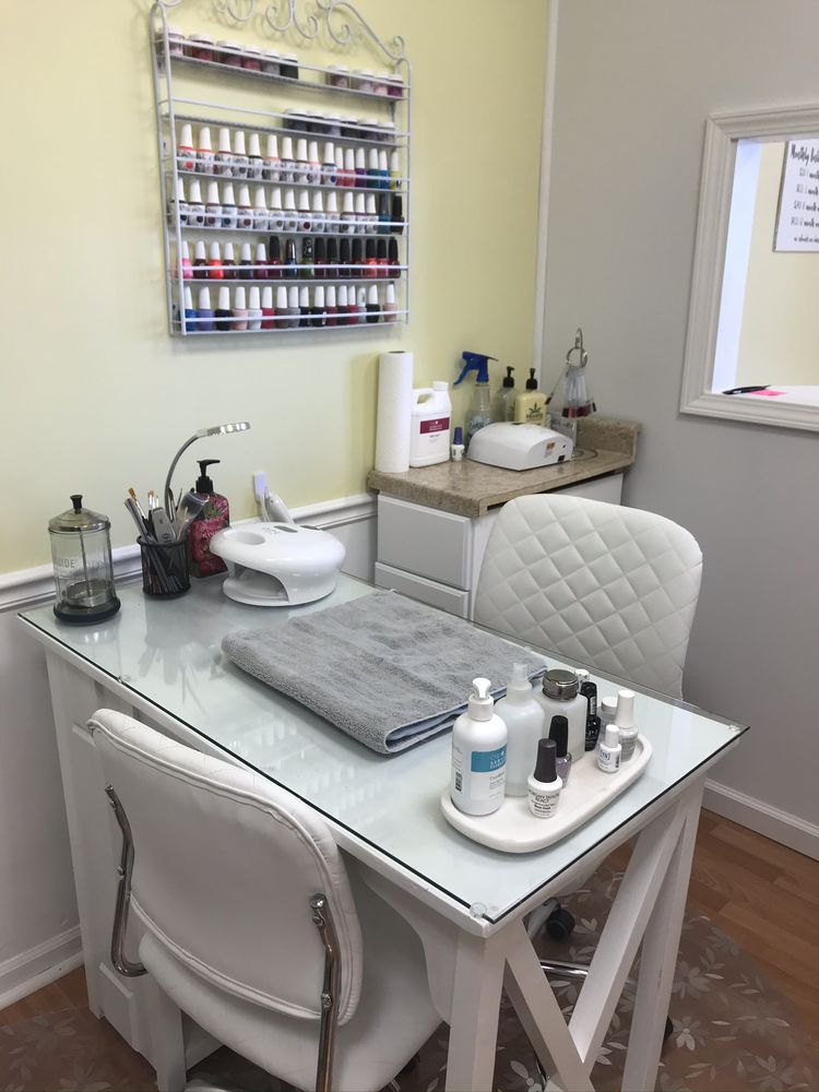 LISA’S NAIL ROOM - Updated June 2024 - 8264 Brockway Rd, Yale, Michigan ...