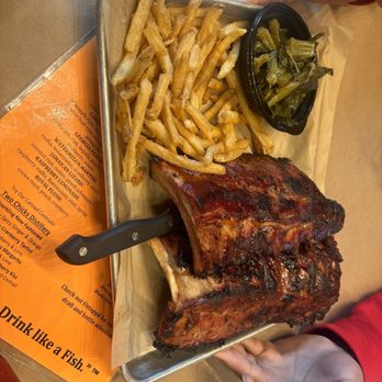 THE FISHIN’ PIG - Updated 2024 - 738 Photos & 381 Reviews - 119 W 25th ...