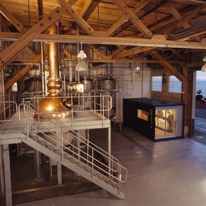 GOLD BAR DISTILLERY - 11 Photos - 1 Avenue Of The Palms, San Francisco ...