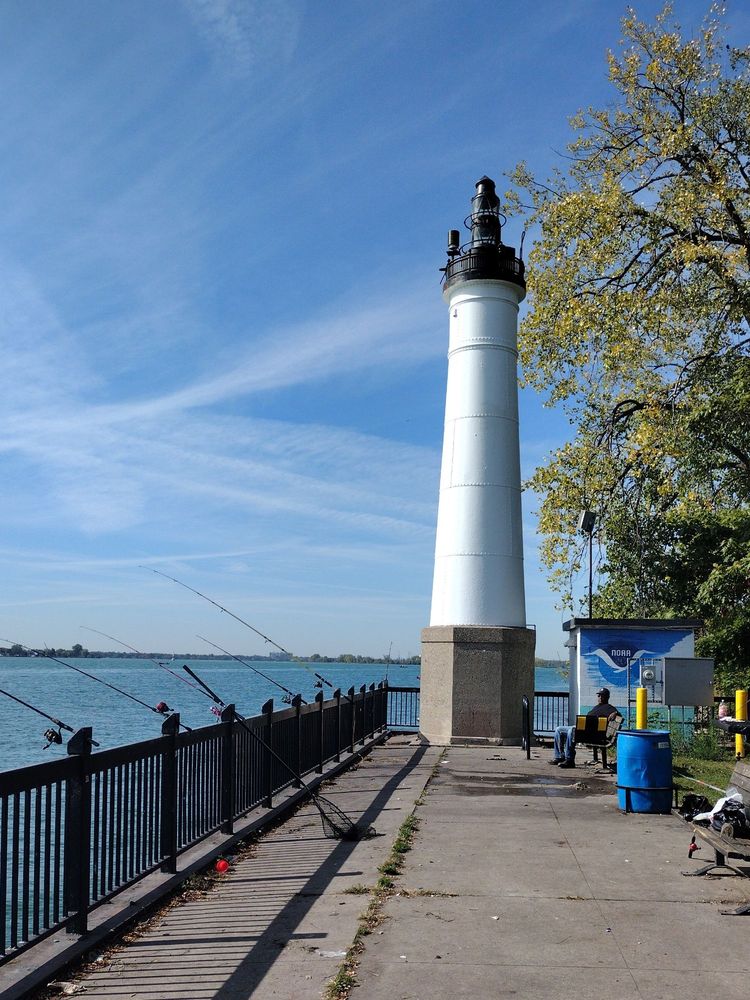 WINDMILL POINT LIGHTHOUSE - Updated October 2024 - 14702 Riverside Blvd ...