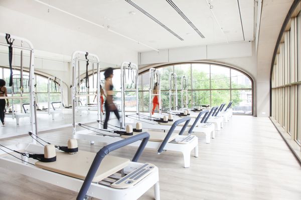 O2 - Updated December 2025 - 22 Photos - 4205 Buena Vista St, Dallas ...